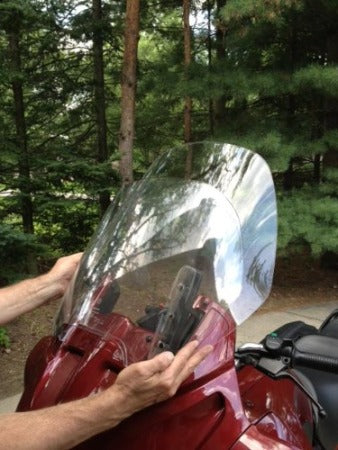 BMW R1150RT 2000-2006 WINDSHIELD – 7 Jurock
